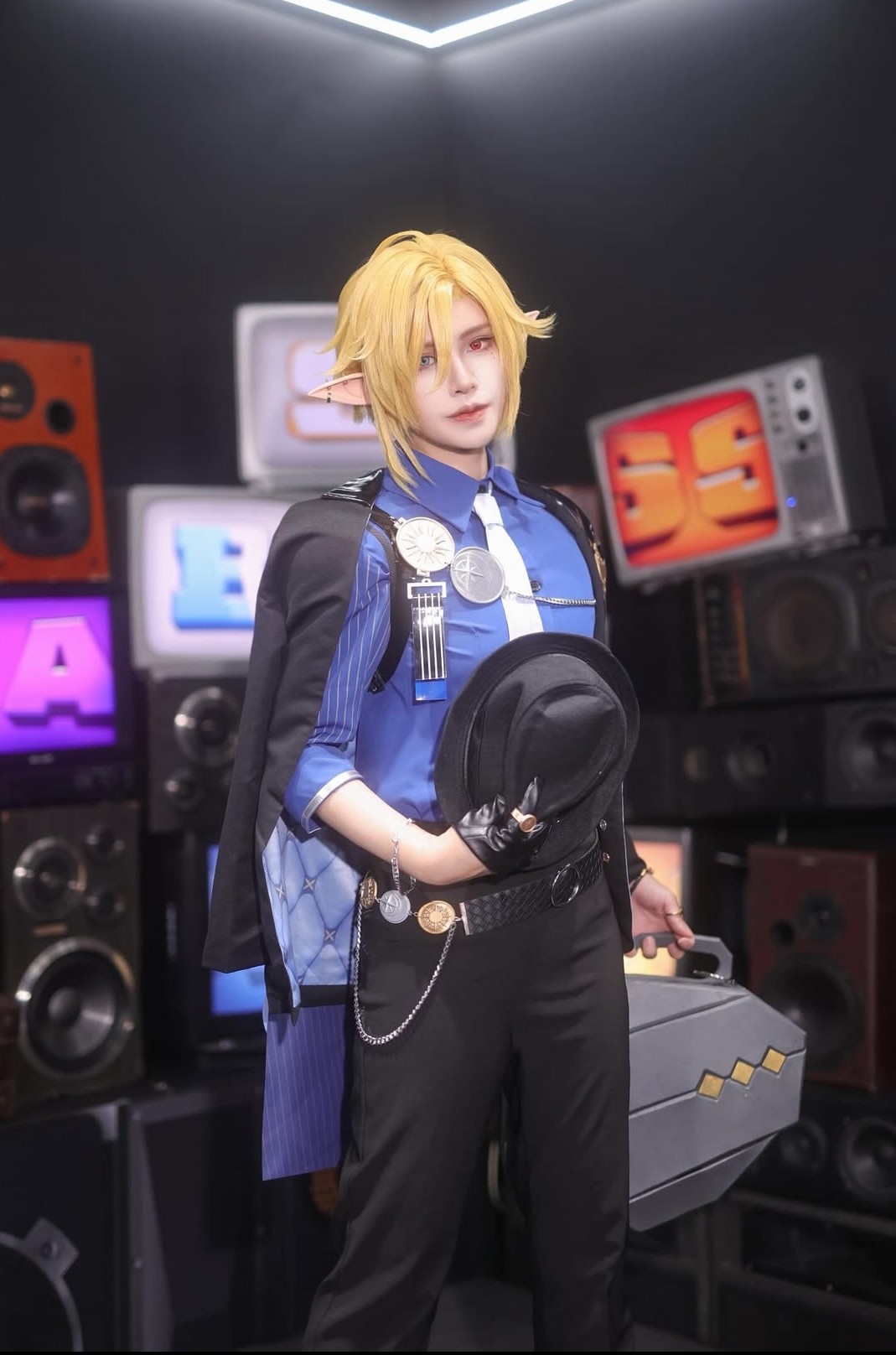 Hugo Cosplay [Cosplayer: Hellxgaze] Zenless Zone Zero | HoYoLAB